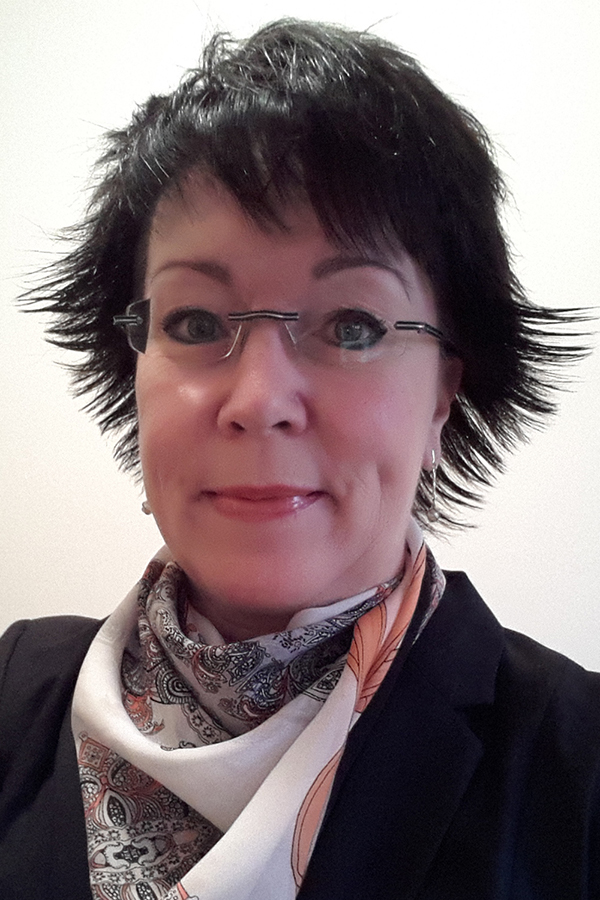 Caroline S. Roberts Team